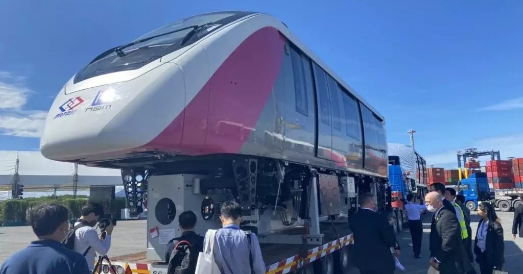 Hovering Train Monorail